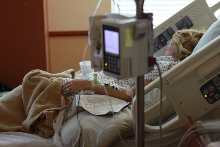 How to love visiting church members in hospital - GoThereFor.com